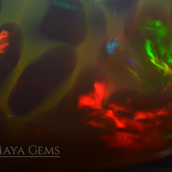 Brilliant Welo Opal 1.09 ct – Honeycomb Pattern & Multicolor Fire ...